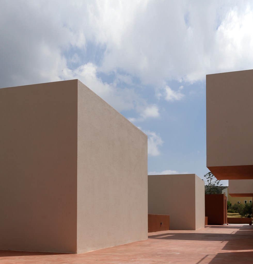 FLOATING CUBES – UMBRÀL